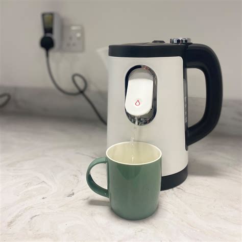 I Tried A One Cup Kettle And I Think Its A Genius Buy For Tea Lovers