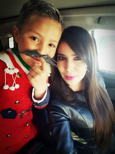 Dora Carrera Rojo Dorarojo Twitter