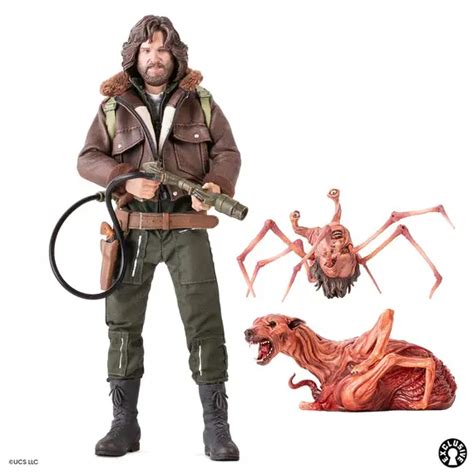 John Carpenters The Thing 16 Scale Macready With Thing Creatures