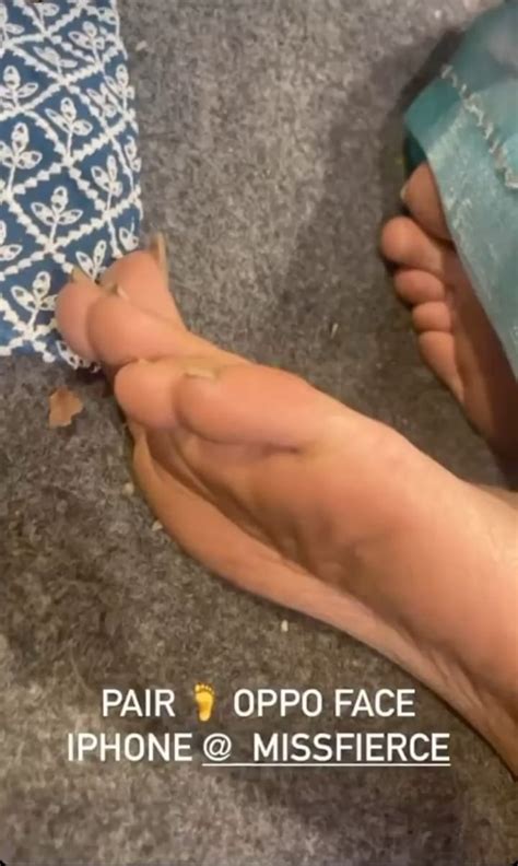 Perfect Pakistani Soles 💜 R Desifootfetishvids