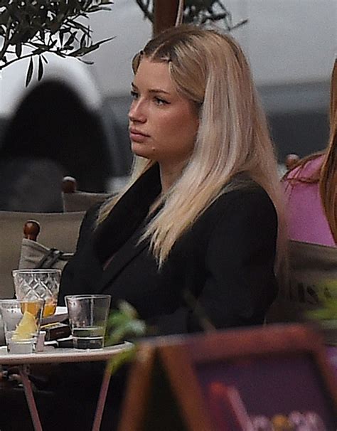 Lottie Moss And Blithe Saxon Out For Lunch At A Restaurant In Notting