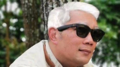 Unggah Foto Rambut Baru Berwarna Putih Ridwan Kamil Disuruh Istri