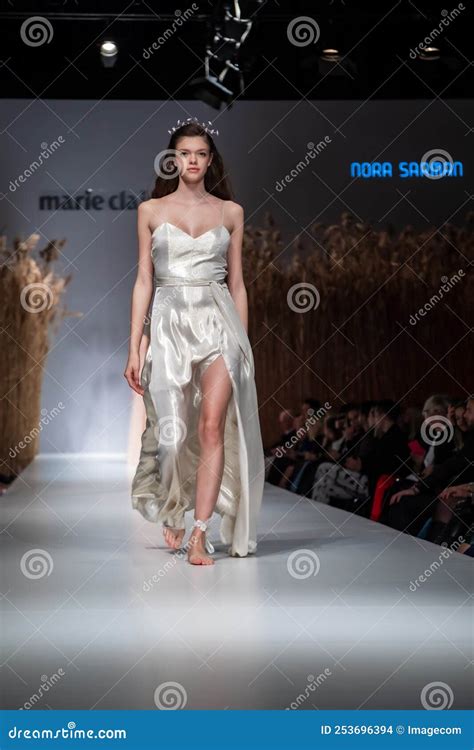 At The Marie Claire Fashion Week Editorial Stock Image Image Of