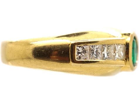 18ct Gold Emerald And Princess Cut Diamond Ring 132x The Antique Jewellery Company