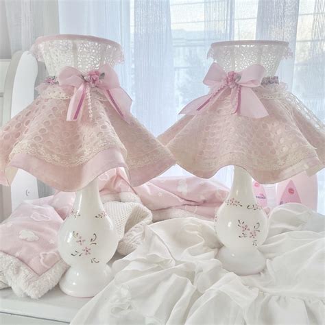 🎀 𝓓𝓸𝓵𝓵𝓮𝓽𝓽𝓮 𝓛𝓪𝓶𝓹𝓼 🎀 On Hold ♡ Bought Second Hand Depop