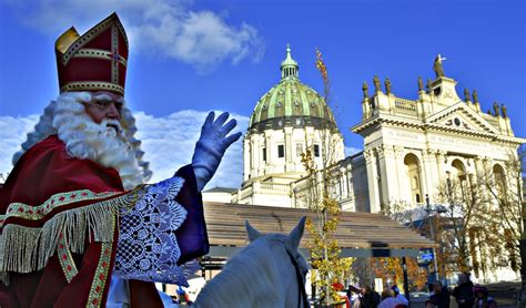 Sinterklaas Neemt De Zon Mee Uit Spanje Bij Intochten In Halderberge