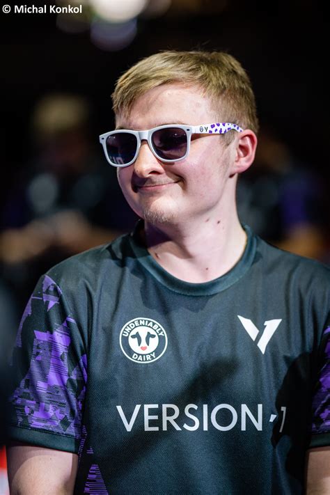 Commrl Rl Comm Twitter