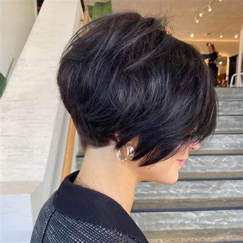 28 Modern Short Choppy Haircuts Women Are Getting In 2022