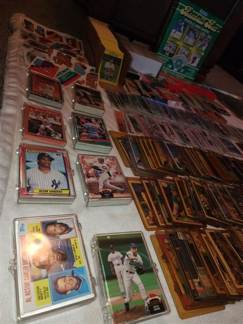 Huge Lot Of 90s00 Baseball Cards All Years And Manufacturers Read