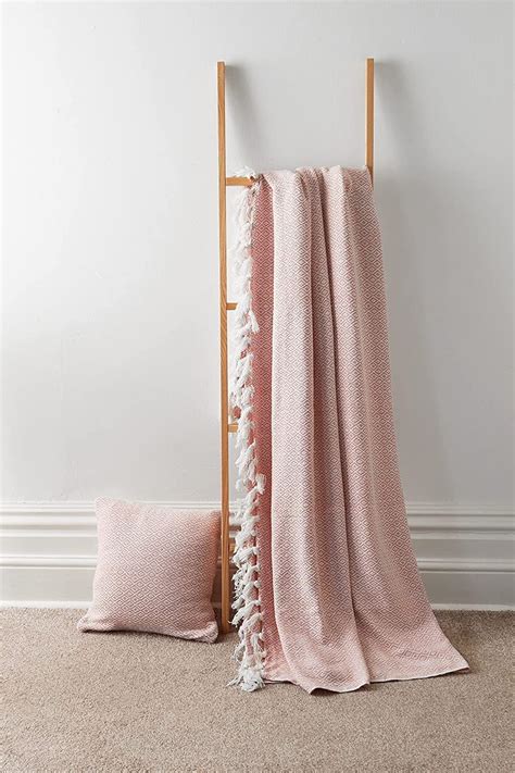 London Dream Regal Extra Large Throws Bedspread 228 X 254 Cm Blush