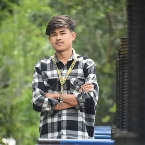 Gungun🦋 Kochari Puwali • Threads Say More