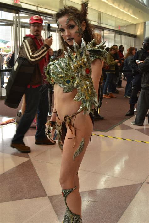 The Girls Of Comic Con 2012 18 Of The Hottest Cosplay Costumes From