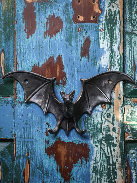 Cast Iron Bat Hook Furbellow And Co