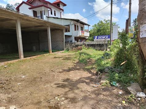 වේයන්ගොඩ නිට්ටඹුව ප්‍රධාන පාරට මුහුණලා මෙම ව්‍යාපාරික ගොඩනැගිල්ල මිල ලක්ෂ 195 [hidden