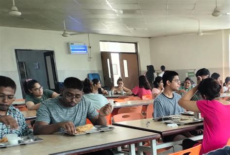 Do We Get Food In Pg Zolo Blog