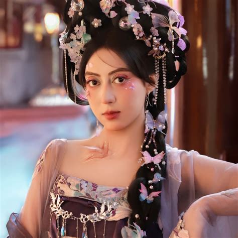 Amyabe Live Manyvids