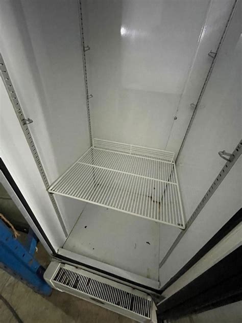 Single Door Upright Drink Display Glass Chiller Fridge Commercial