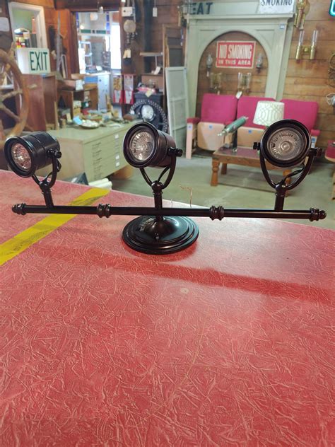 3 Bulb Track Light 22 L Earthwise Architectual Salvage Tacoma