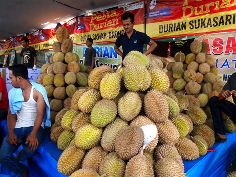 A Big Jakarta Durian Guide Where And How To Eat Durian In Se Asias