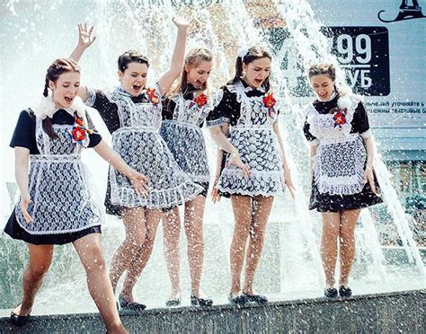 Выпускницы симпатяшки. После линейки. Выпускной 24 июня 2016 г ...