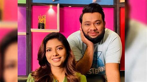 Nadir Ali Apologises Amidst Severe Backlash Entertainment Dunya News