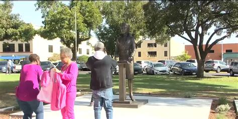 Charlye O Farris Sculpture Was Unveiled In Wichita Falls