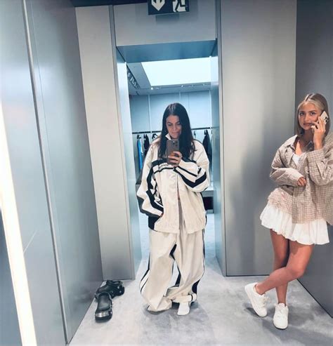 Pin By Candy Beregois On Poze Iuliana Beregoi In 2025