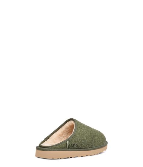 Ugg Mens Classic Slip On Shaggy Suede Slipper