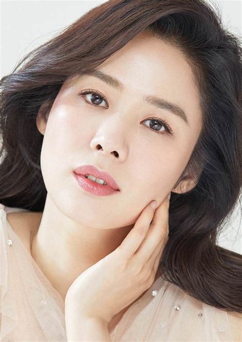 Kim Hyun Joo A Talented Actress Making Waves In The Entertainment Industry