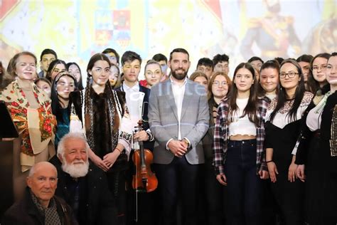 120 De Minute Memorabile Elevii Colegiului Național „nicu Gane” S Au întâlnit Cu Principele