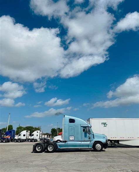 Laura Espitia Aleán On Linkedin Trucking Logistics Transportation