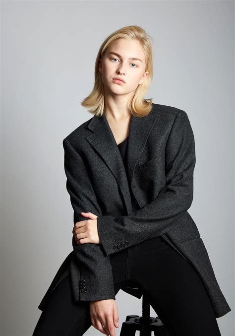 ⊛ Modelo Austeja 【portfolio Online】 Agencia Madmodels