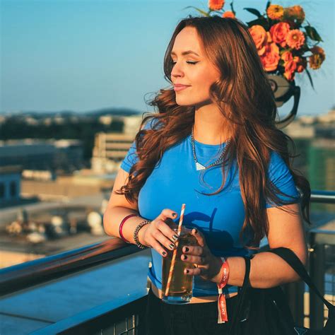 Lillian Trawick Hi Im Live Right Meow Instagram