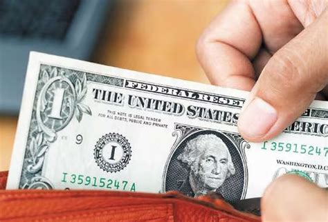 El Dólar Cae En Colombia Y Rompe La Barrera De Los 4600 El Diario