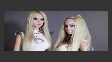 Valeria Lukyanova And Olga Oleynik