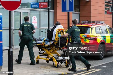 Oxygen Tank Transport Photos And Premium High Res Pictures Getty Images