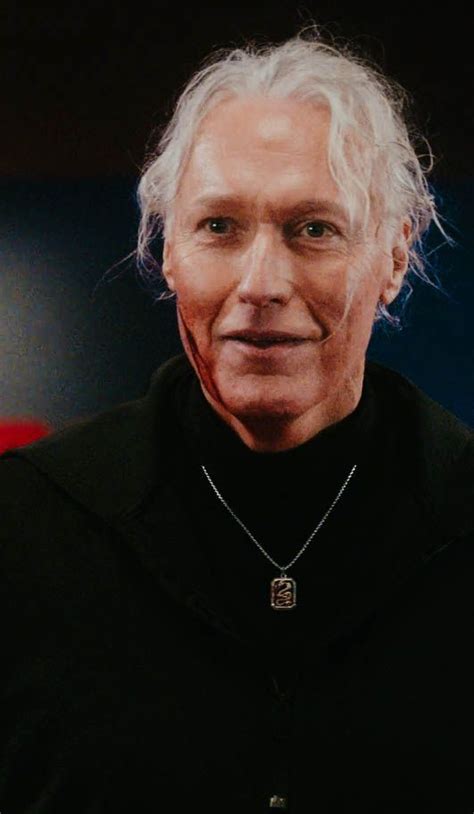 Pin Van The Collector Op Terry Silver