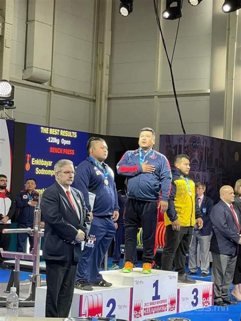 Хөдөлмөрийн баатар Э Содномпилжээ Дэлхийн аварга болж дээд амжилтыг