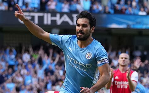 السيتي يبلغ نجمه غوندوغان بالبحث عن ناد جديد رووداونيت