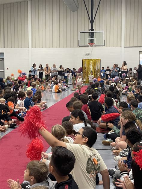 Pleasant Grove Elementary School Our Amazing Cafeteria And Front Office Staff Was Recognized