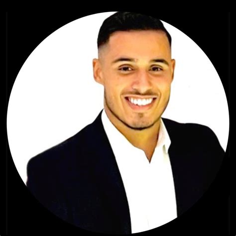 Achraf Essalama Chargé De Clientèle Vilogia Linkedin