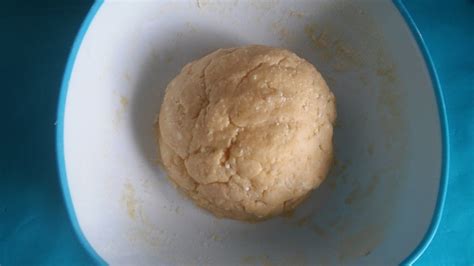 Как приготовить вкусный и необычный штрудель с яблоками, орехами и корицей?