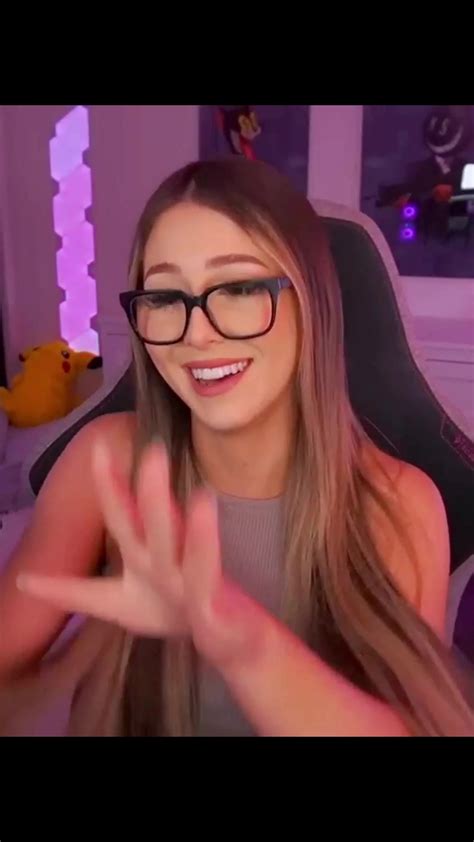 1 Mikaylah Reaction Facebook