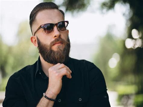 The Nasty Things You Didnt Realize Could Be Lurking In Your Beard
