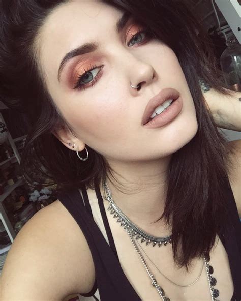 Rate Scottish Fashion Model Amanda Hendrick