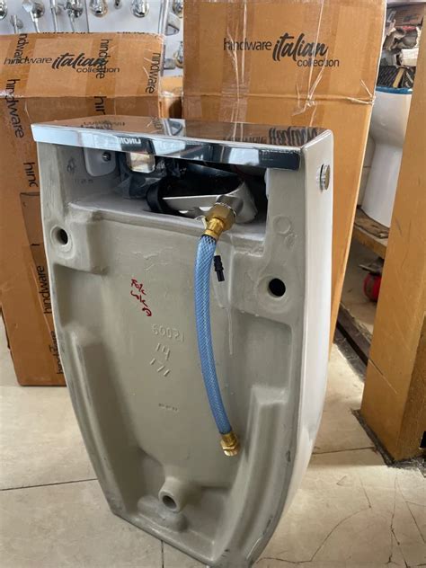 Urinal Flow With Integrated Sensor Hindware 60021 Automatic At ₹ 14500