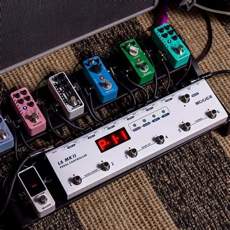 Mooer PCL MKII Pedal Controller Programmable Loopswitcher With Loops L Acoustic Guitar Tools