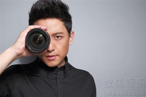 张杨果而百克力写真曝光 非凡气度珠联璧合