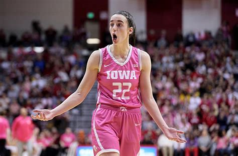 Ias Caitlin Clark Reaches Unprecedented Mark In Big Ten History