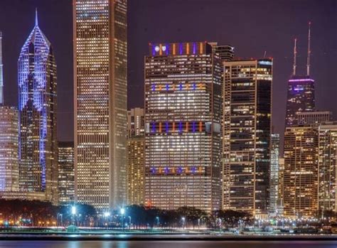 Pin On Chicago Hot Spots Windy City Willis Tower City